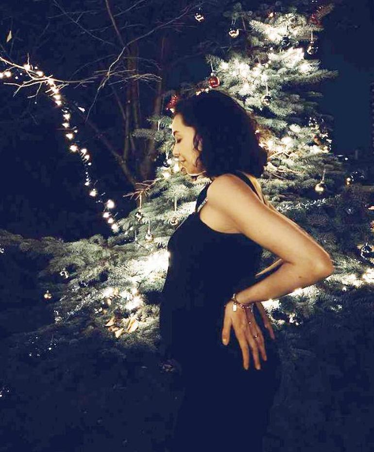 Ünlü şarkıcı ikinci kez baba oldu! 'Ailemize hoş geldin Ali Gabriel ...