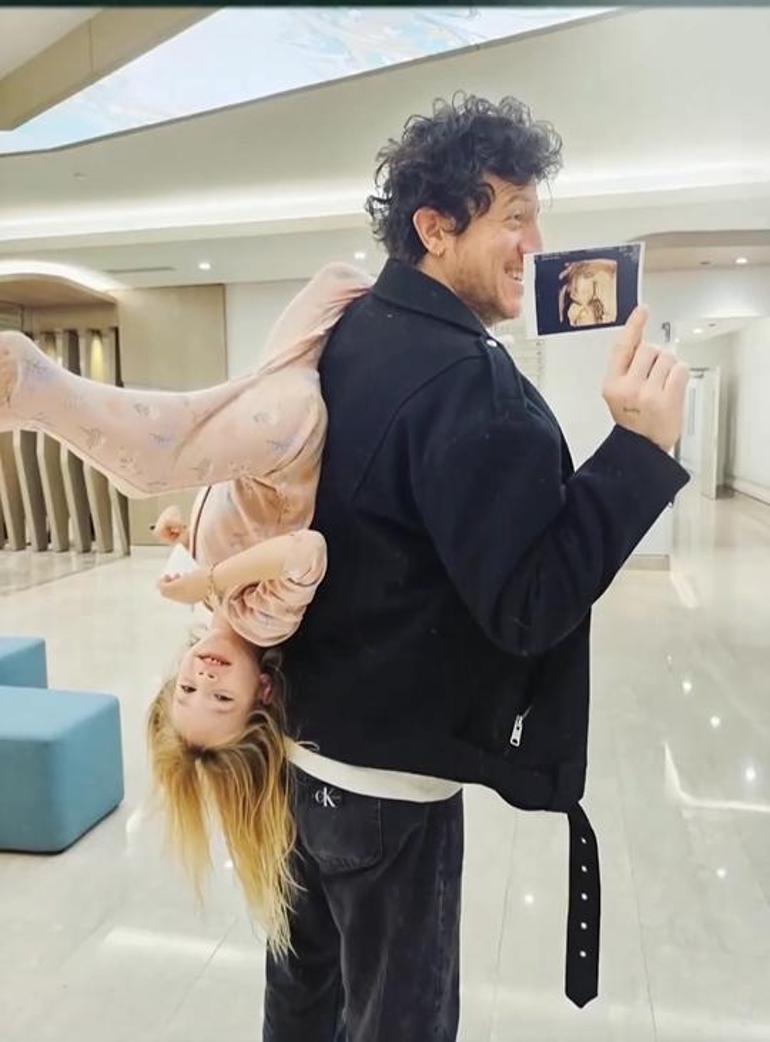 Ünlü şarkıcı ikinci kez baba oldu! 'Ailemize hoş geldin Ali Gabriel ...