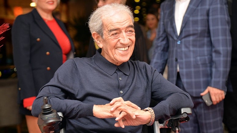 Edip Akbayram'ın vefatı sanat dünyasını yasa boğdu - Magazin Life