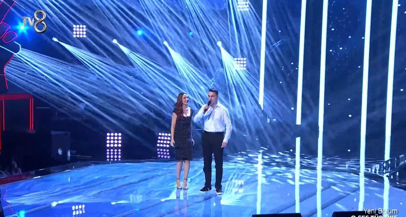 O Ses Türkiye'de sesiyle büyüledi! Mert Özer hayat kıssasıyla heyet ...