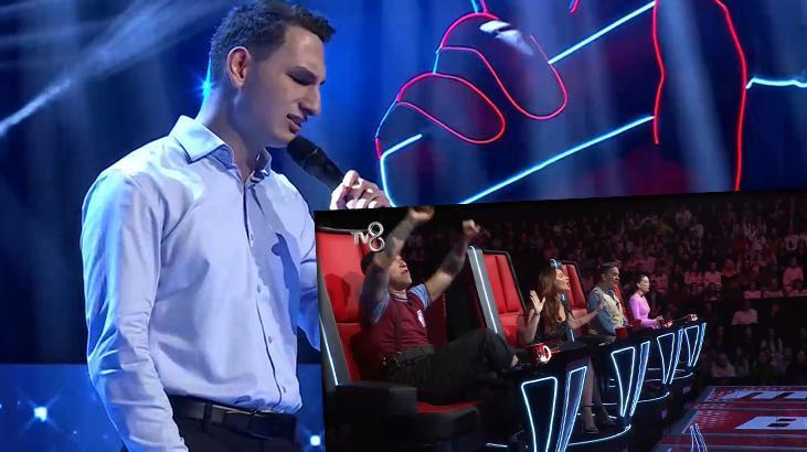 O Ses Türkiye'de sesiyle büyüledi! Mert Özer hayat kıssasıyla heyet üyelerini duygulandırdı ...